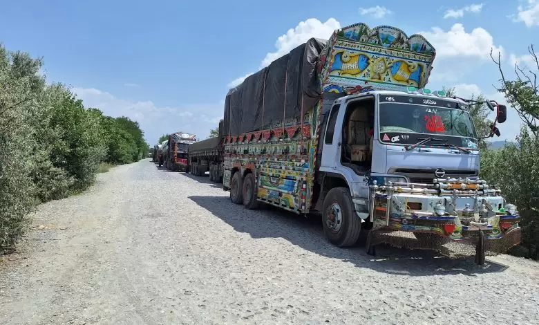 Parachinar in Crisis: Roads Blocked for Seven Days Amid Security ...