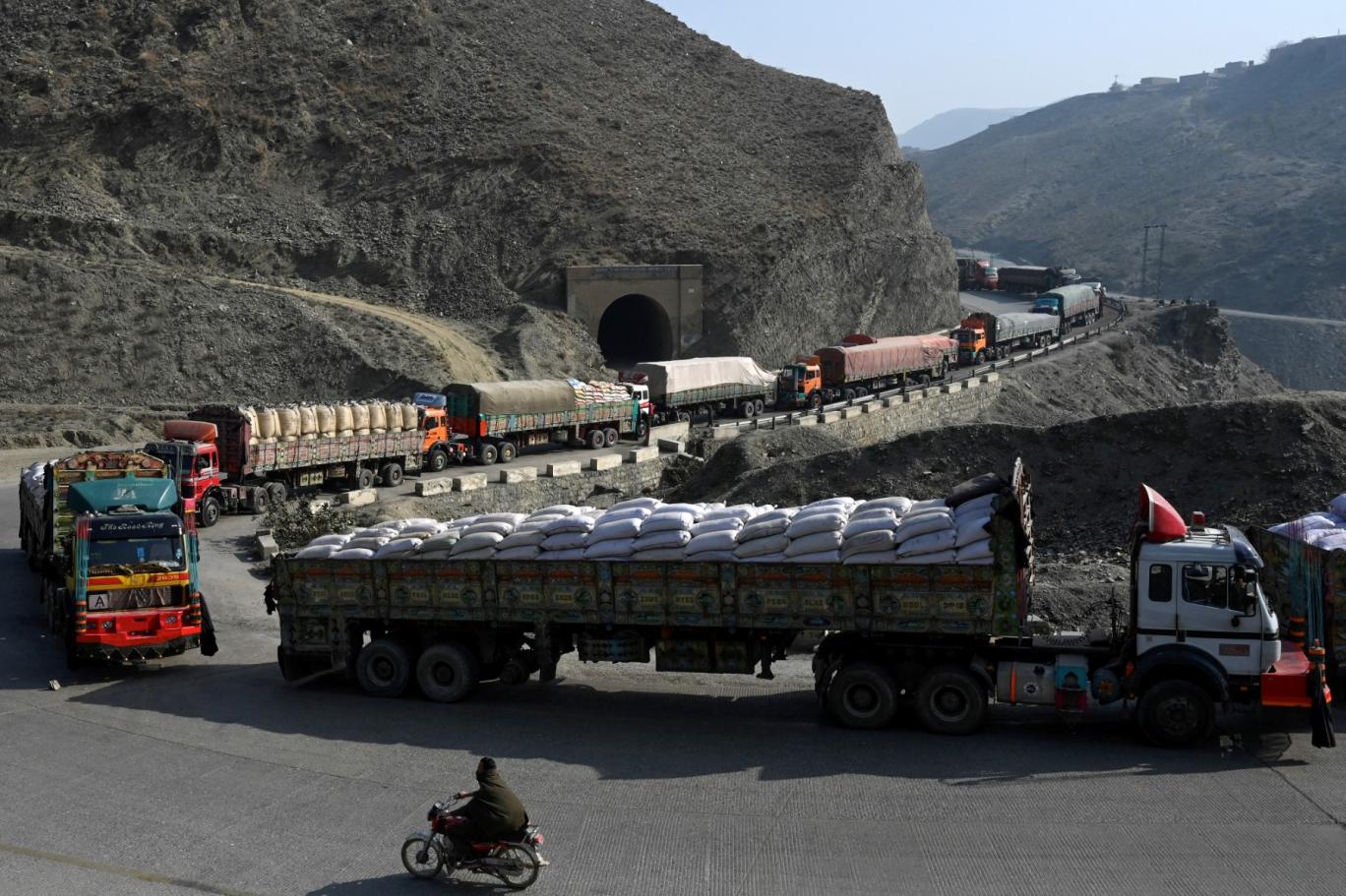 Afghanistan Shifts Major Trade Routes Toward Iran and Central Asia Amid ...