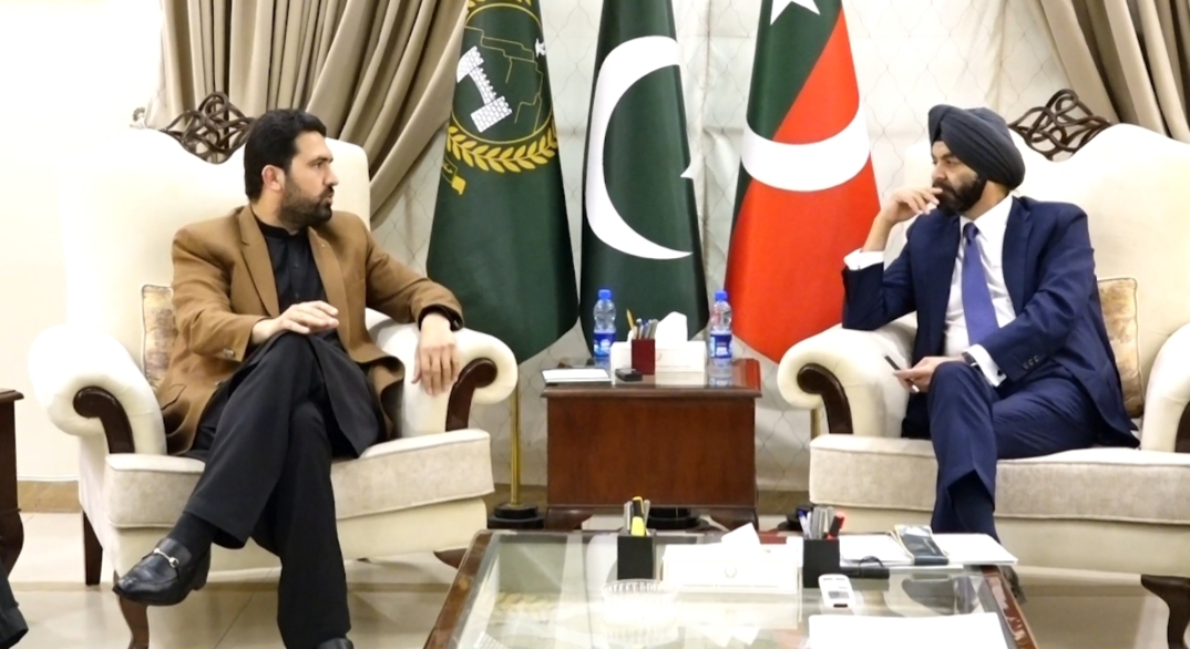 KP Pushes Reforms as CM Meets World Bank President in Islamabad